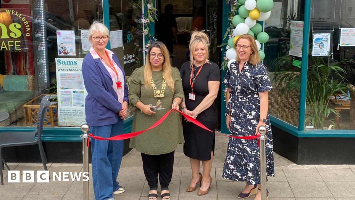 Wellbeing hub launches to become 'beacon of hope' for community - BBC News
