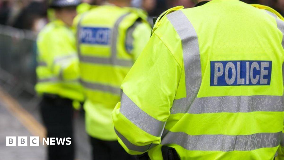 Man dies after Milton Keynes motorcycle and HGV crash - BBC News