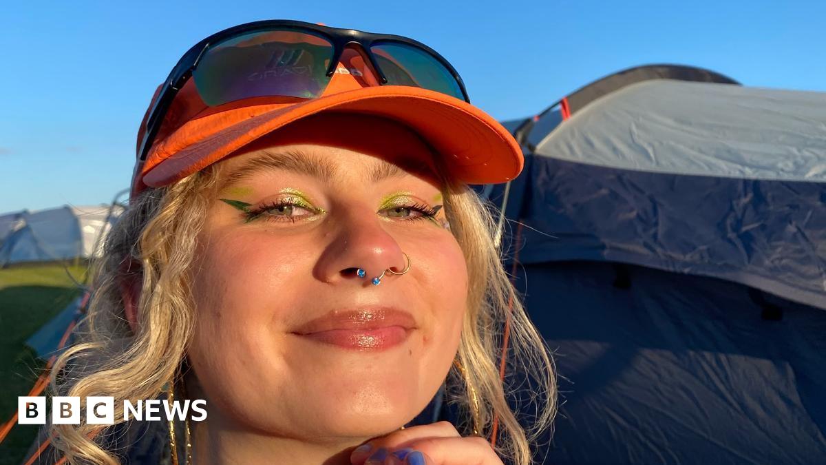 Spiking victims 'let down' by emergency services - BBC News