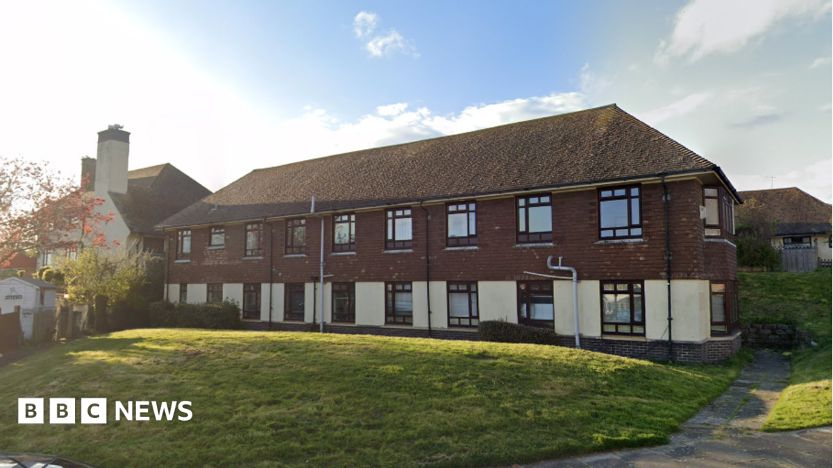 Woodingdean: Council creates new residential home for children - BBC News