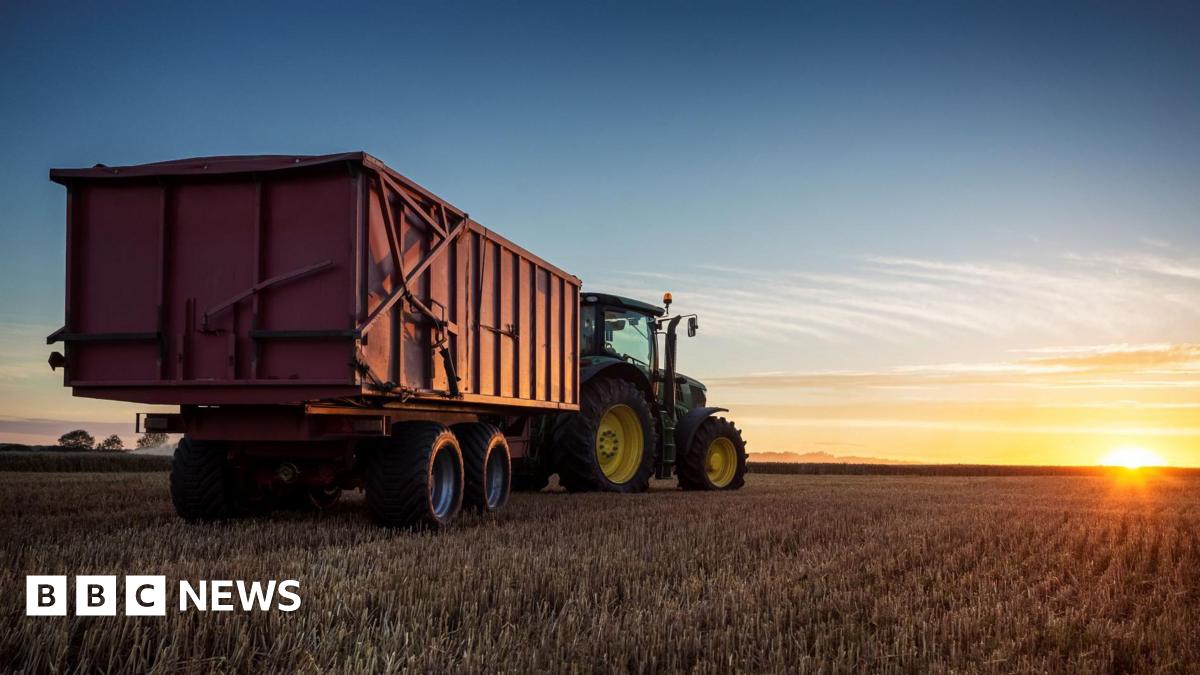 Merger of Scottish farming co-operative approved - BBC News