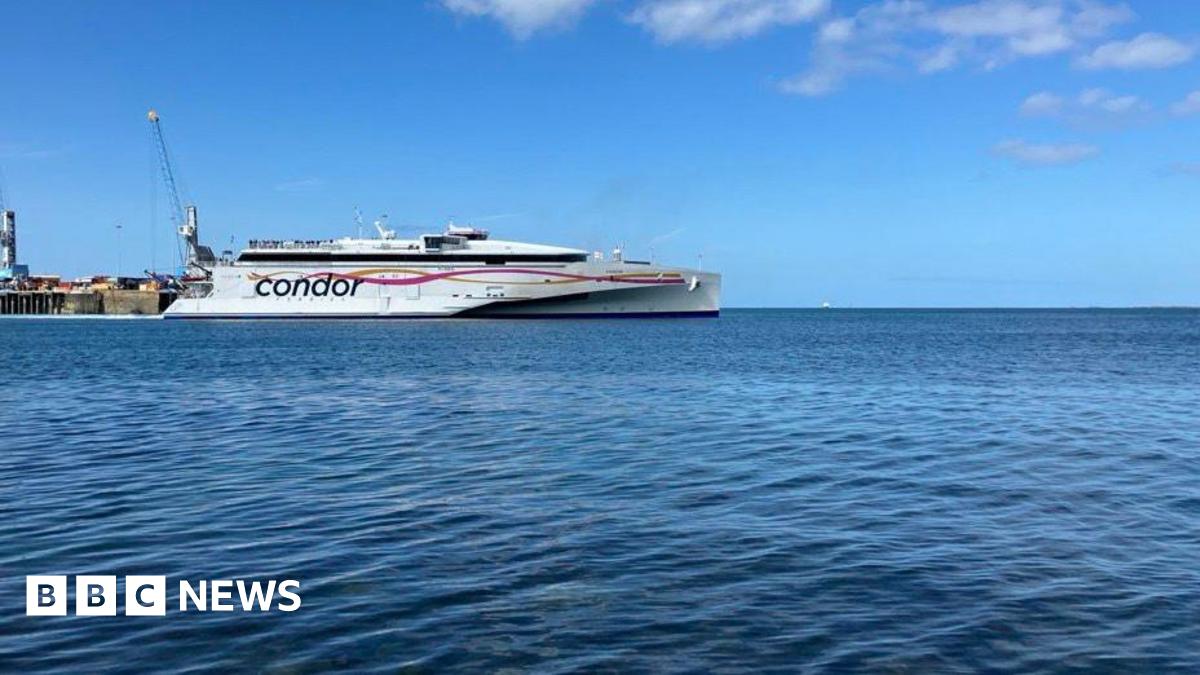 Condor to offer new French service in winter - BBC News