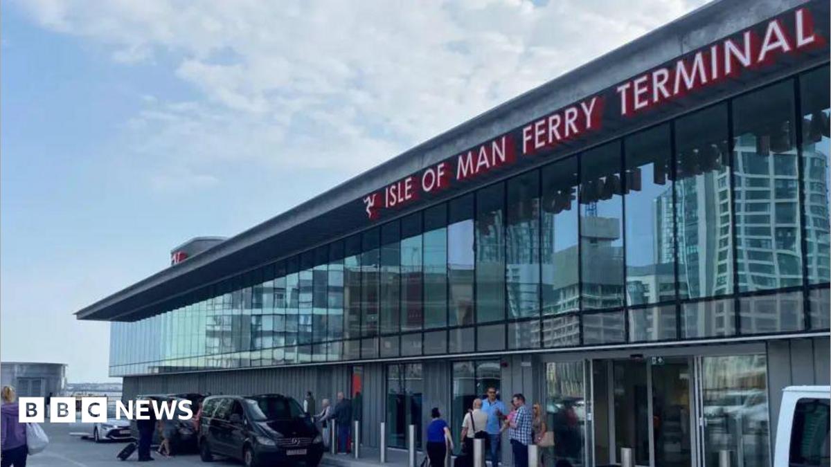 Steam Packet winter sailings to Liverpool terminal disrupted - BBC News