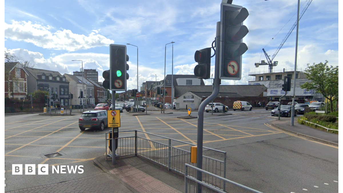 Work to revamp key road junctions in West Bridgford approved - BBC News