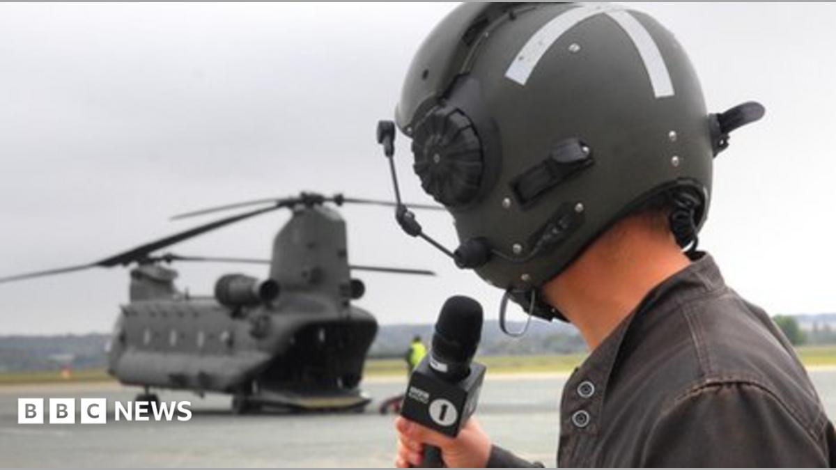 RAF to upgrade UK's Chinook fleet - BBC News