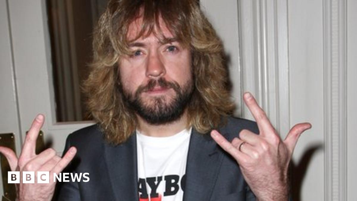 Justin Lee Collins to release LP - BBC News