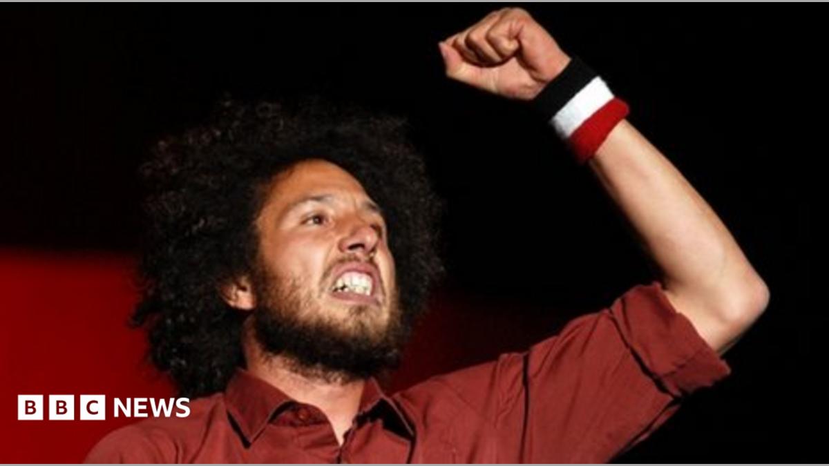 Rage Against The Machine to play free show as reward - BBC News