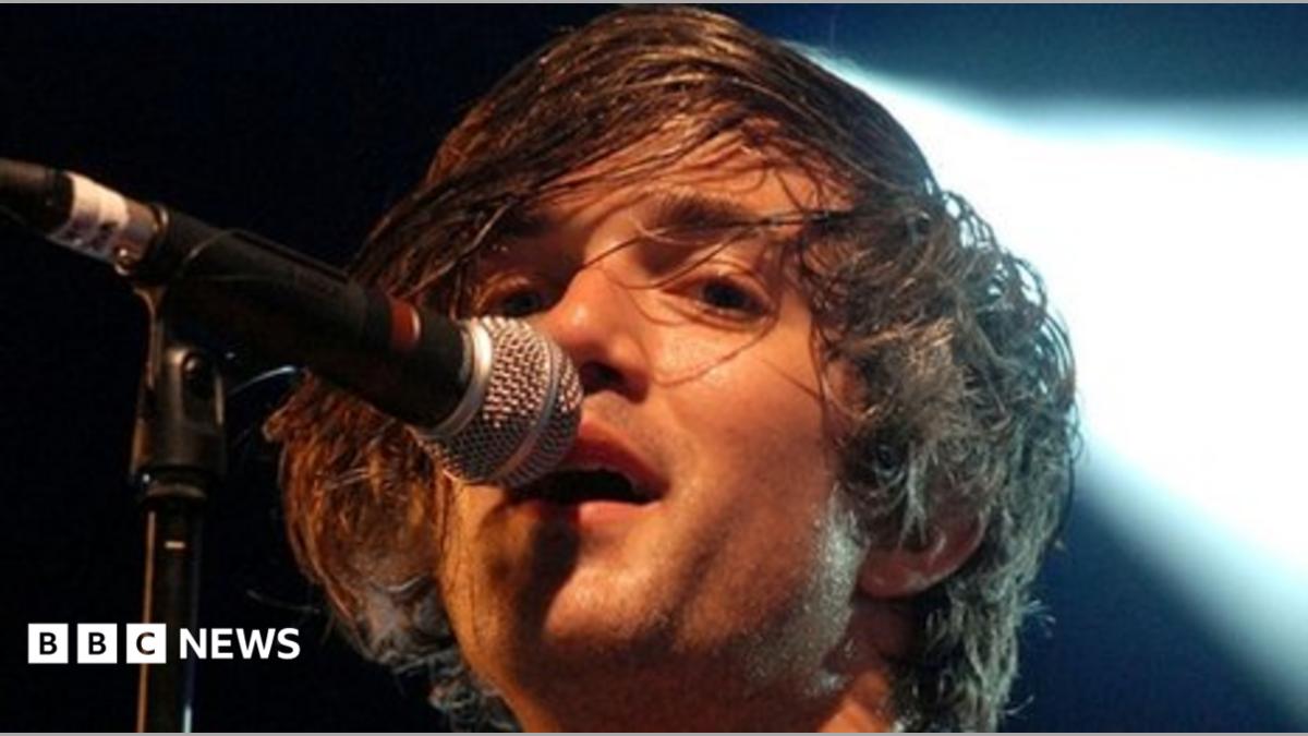 Razorlight drummer on playing with new band - BBC News