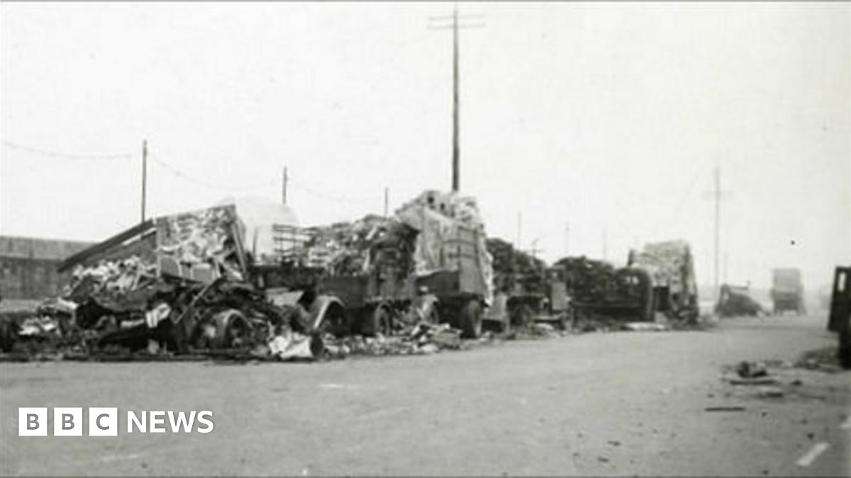 St Peter Port Harbour bombing to be remembered - BBC News