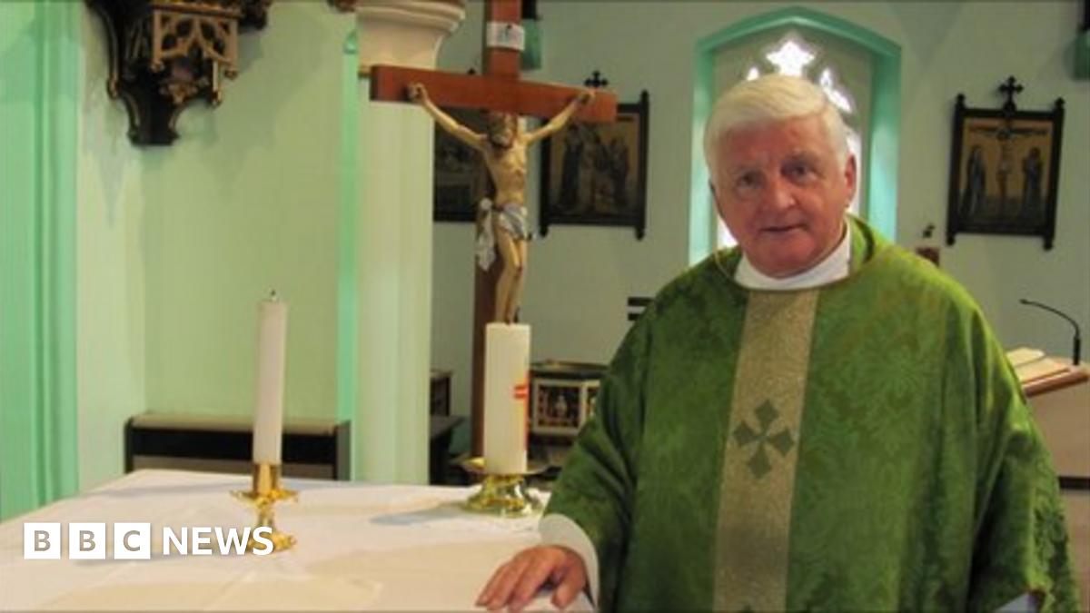 Papal visit: Have immigrants saved the Catholic Church? - BBC News