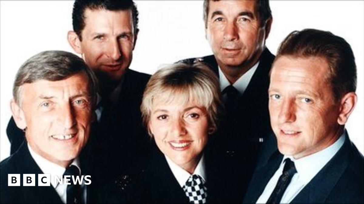 What has The Bill taught us about policing? - BBC News