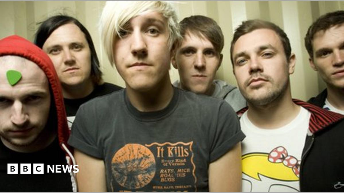 The Blackout sell dinner-dates to fund new album - BBC News