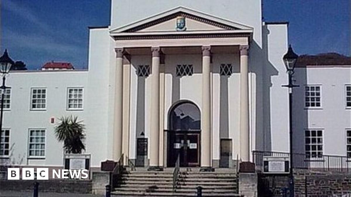 New library opens in Aberystwyth after £950k conversion - BBC News