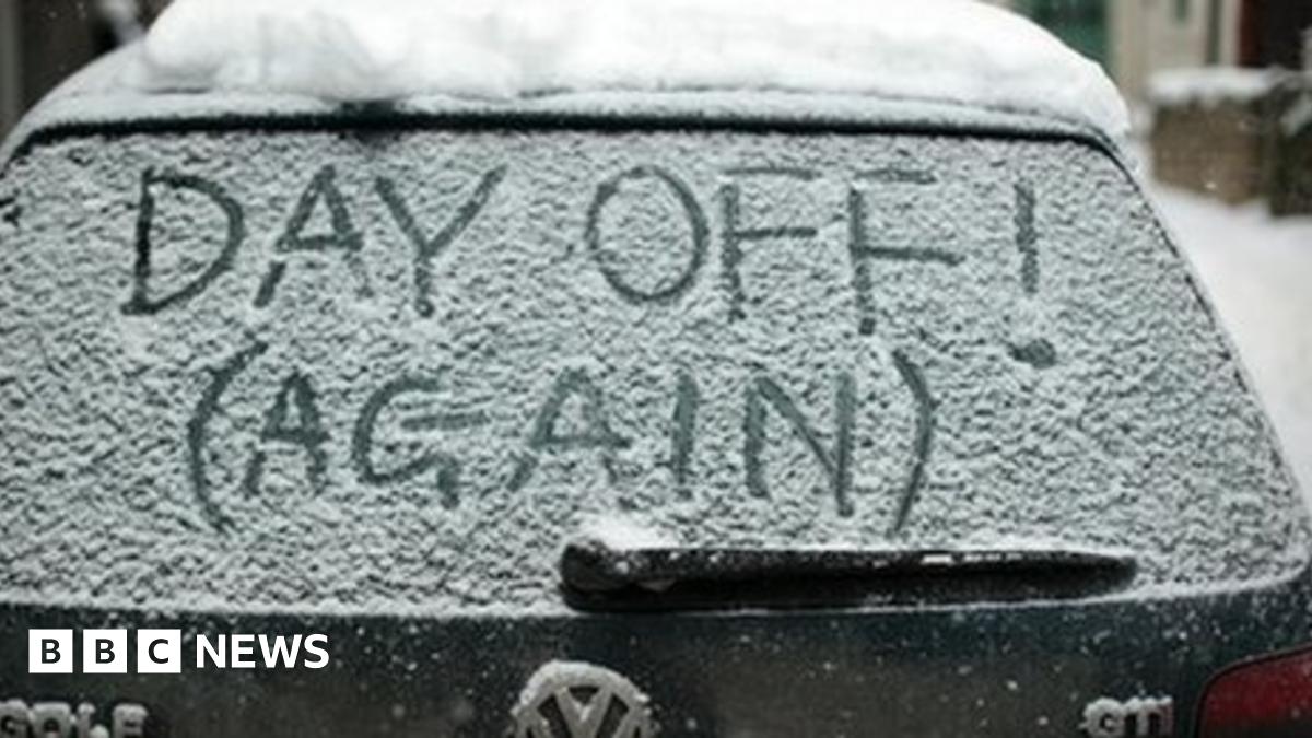 Snow and ice: Why can't the UK cope in wintry weather? - BBC News