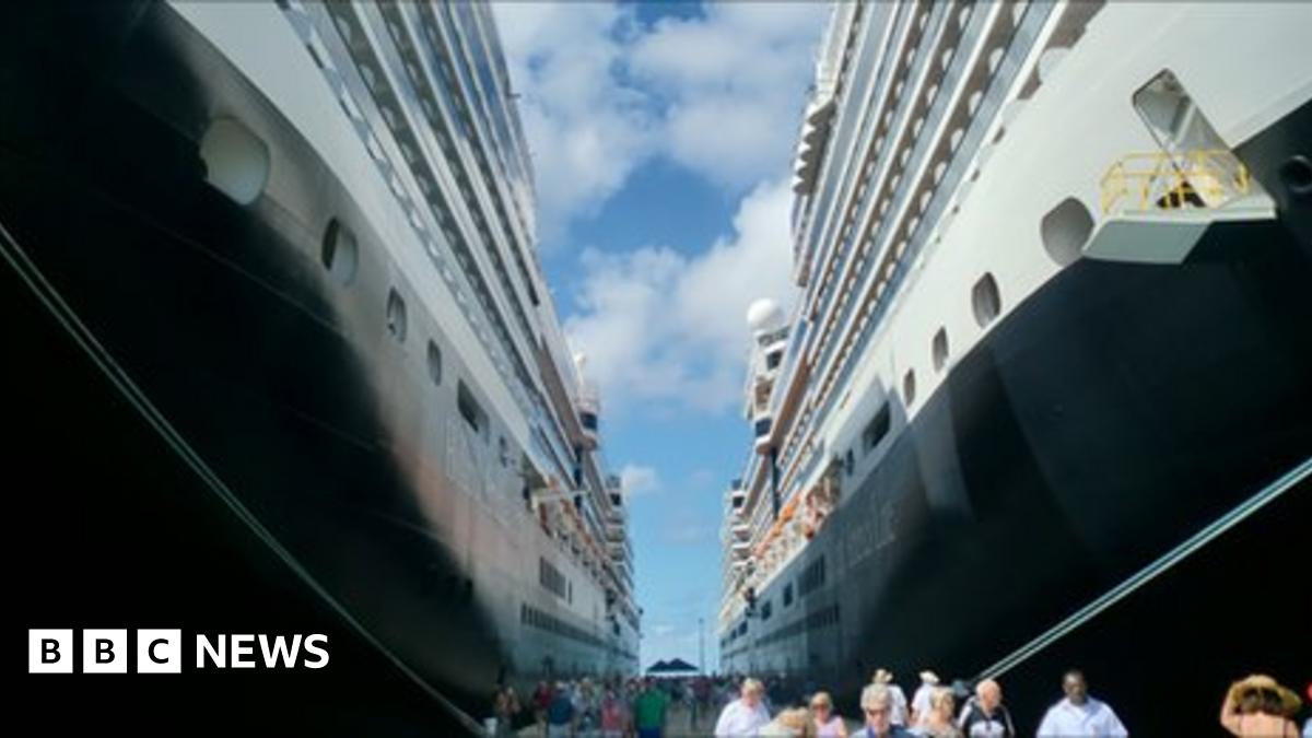 A Caribbean cruise with former CIA chiefs - BBC News
