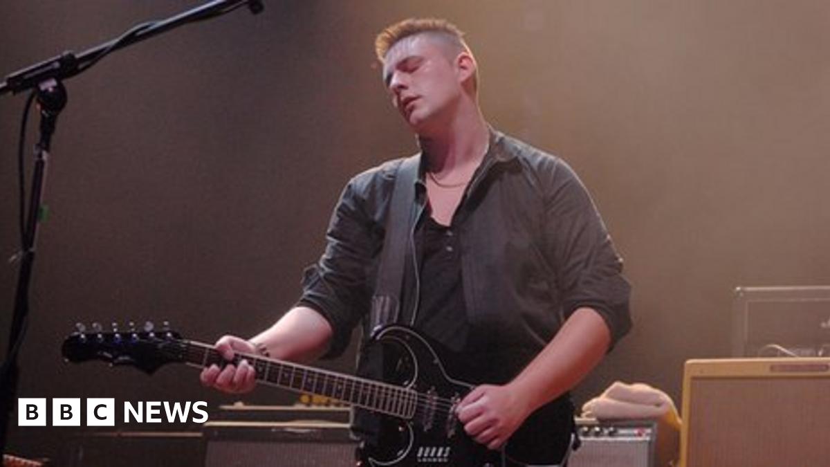 RockNess lineup: Glasvegas and The Cribs added to bill - BBC News