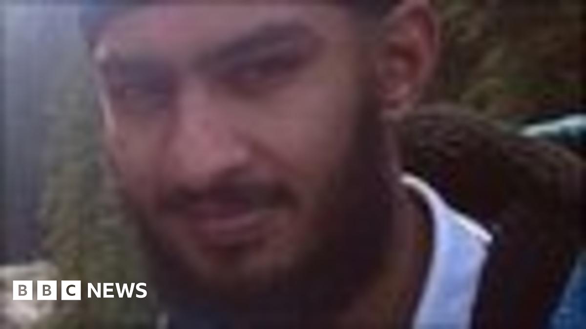 Teenagers in court over Blackheath burnt car murder - BBC News