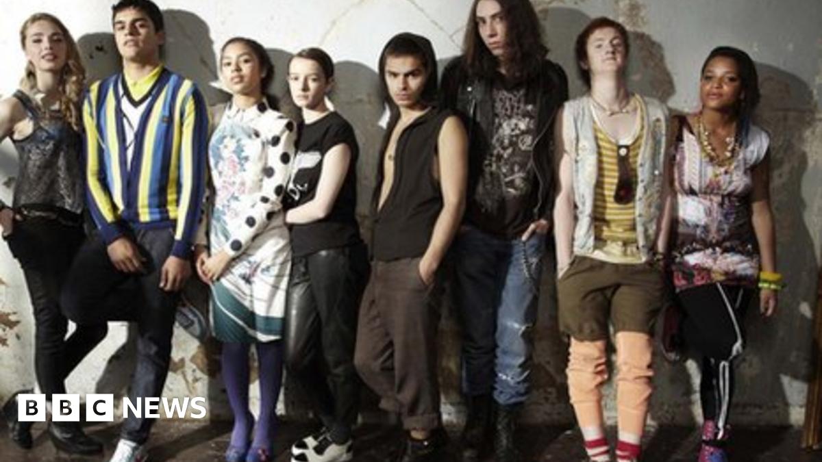 Skins series five finale to feature 'unlikely pairings' - BBC News