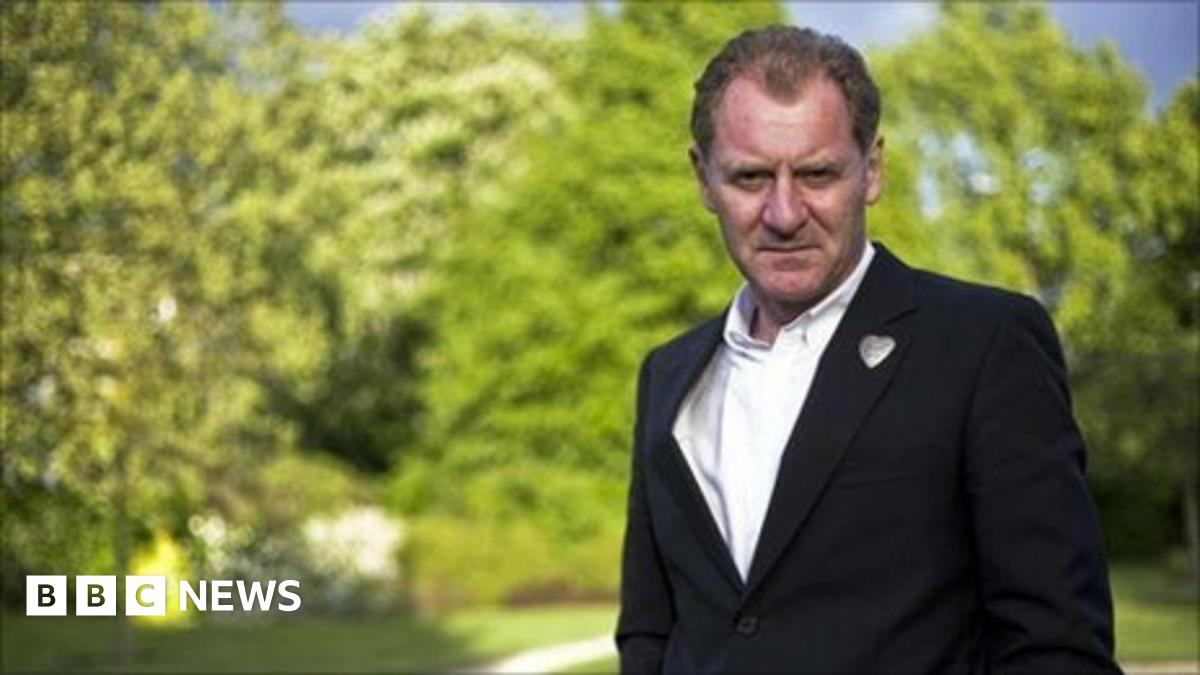 Duffy and Motion to attend Much Wenlock Poetry Festival - BBC News