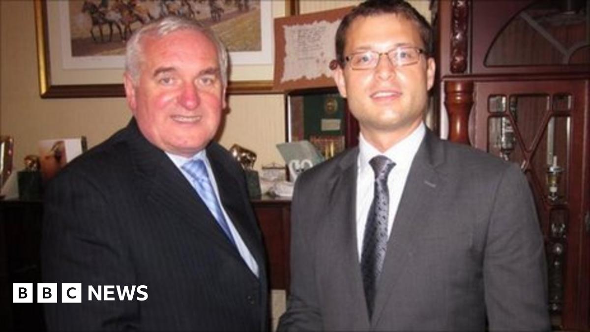 Bertie Ahern advises Nigeria on business - BBC News