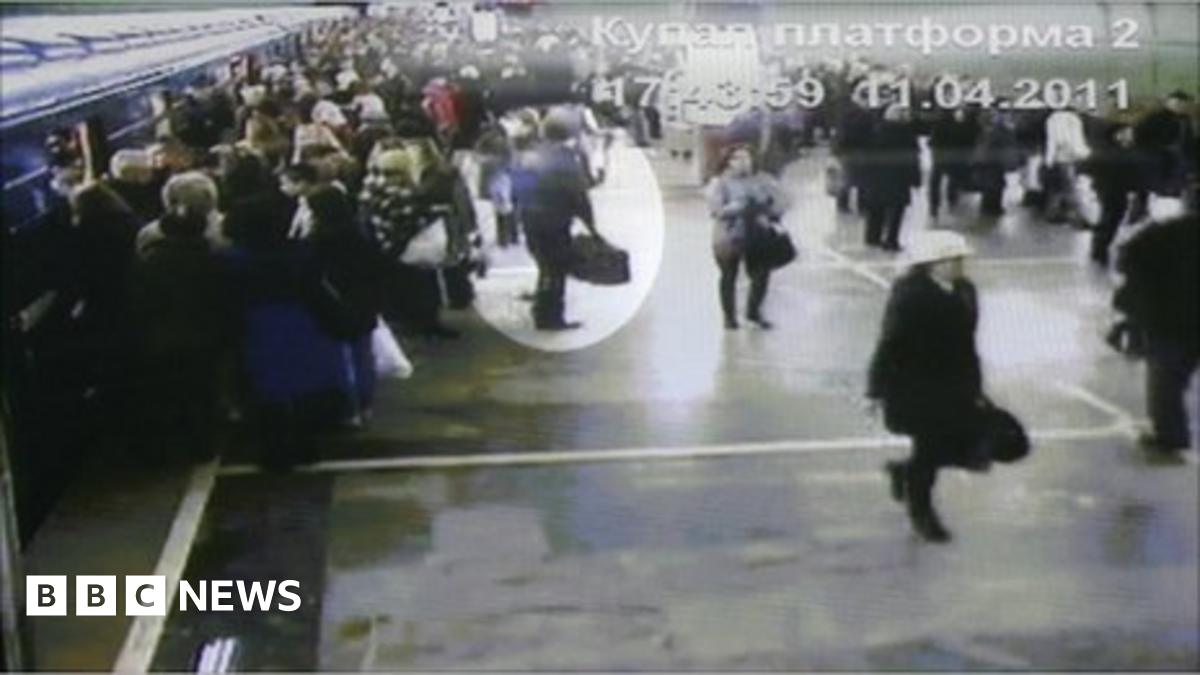 Belarus metro bomb: Belarus shows 'bomber' on CCTV - BBC News