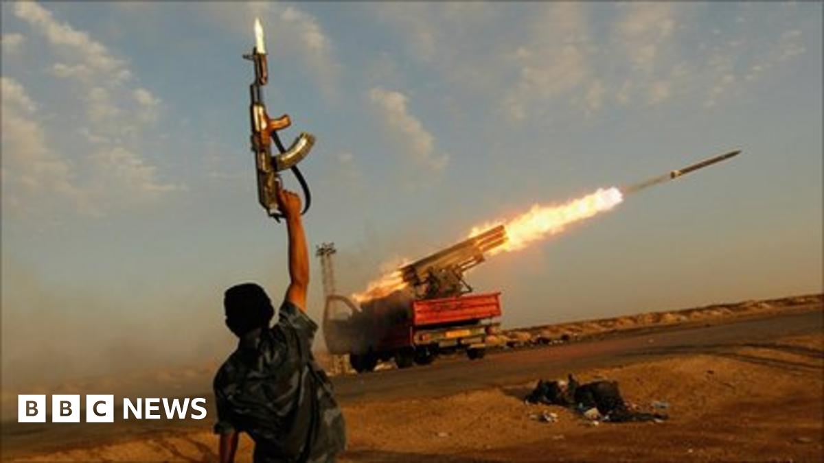 Libya: Obama, Cameron and Sarkozy vow Gaddafi must go - BBC News