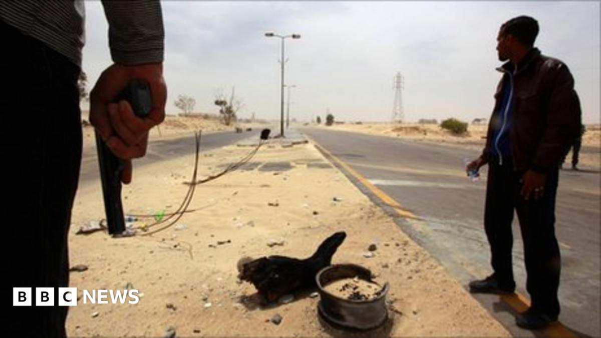 Cameron: Libya UN resolution makes mission 'difficult' - BBC News