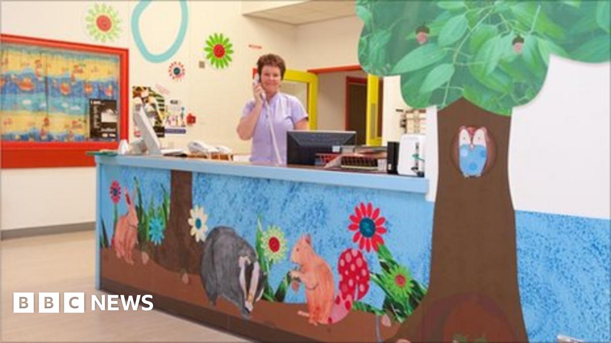 Views sought on art at Taunton's Musgrove Park Hospital - BBC News