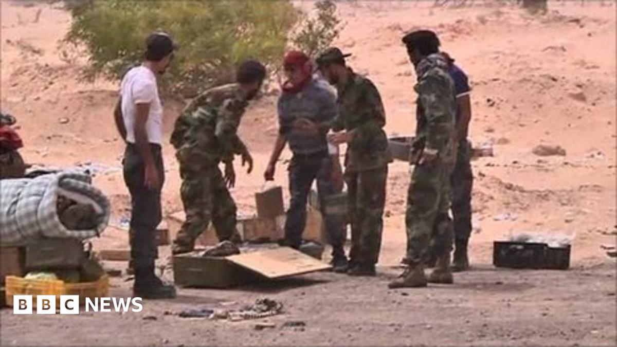 Libya conflict: Rebels accused of reneging on mines vow - BBC News