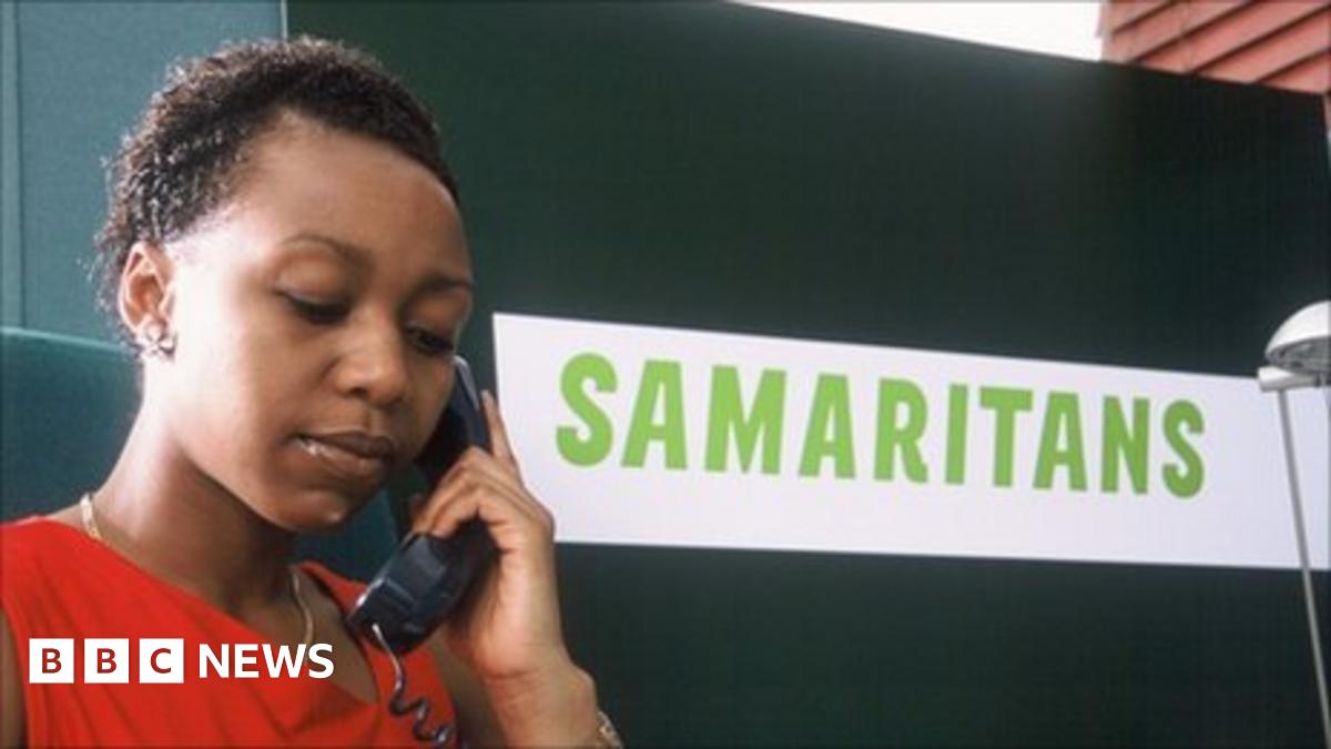 Swindon and District Samaritans get new outreach van - BBC News