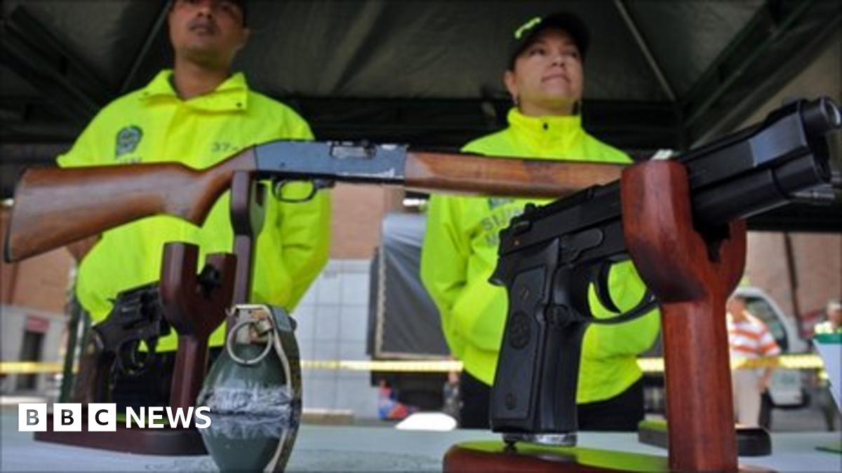Colombia's criminal bands pose new security challenge - BBC News
