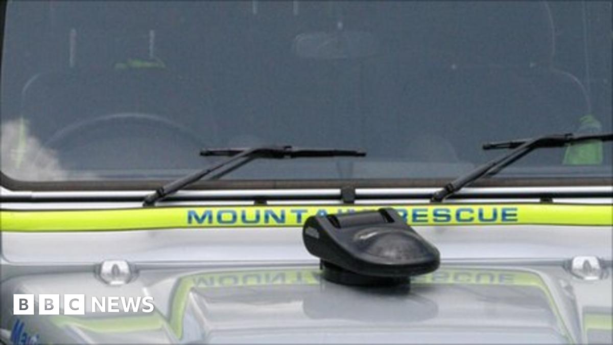 Busy day for Lake District mountain rescue team - BBC News