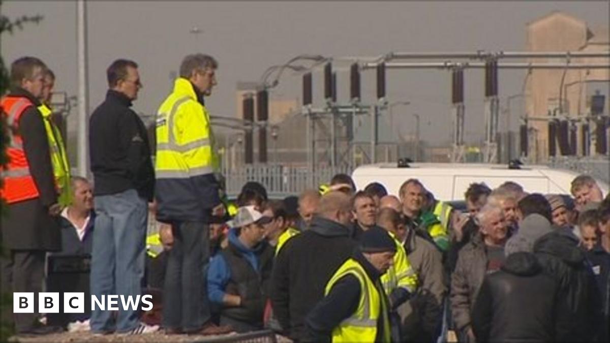 Vivergo Fuels plant protest policing criticised - BBC News