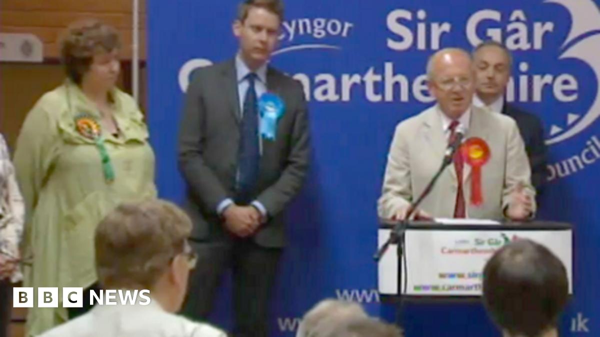 Vote 2011: Plaid deputy Helen Mary Jones loses Llanelli - BBC News