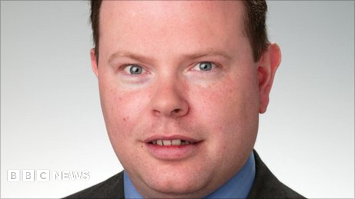 York council's Lib Dem leader loses seat as Labour wins - BBC News