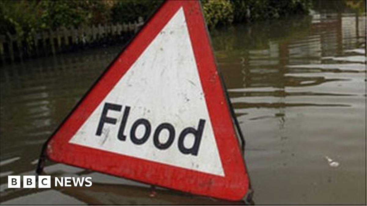 Keswick flood defence work to start - BBC News