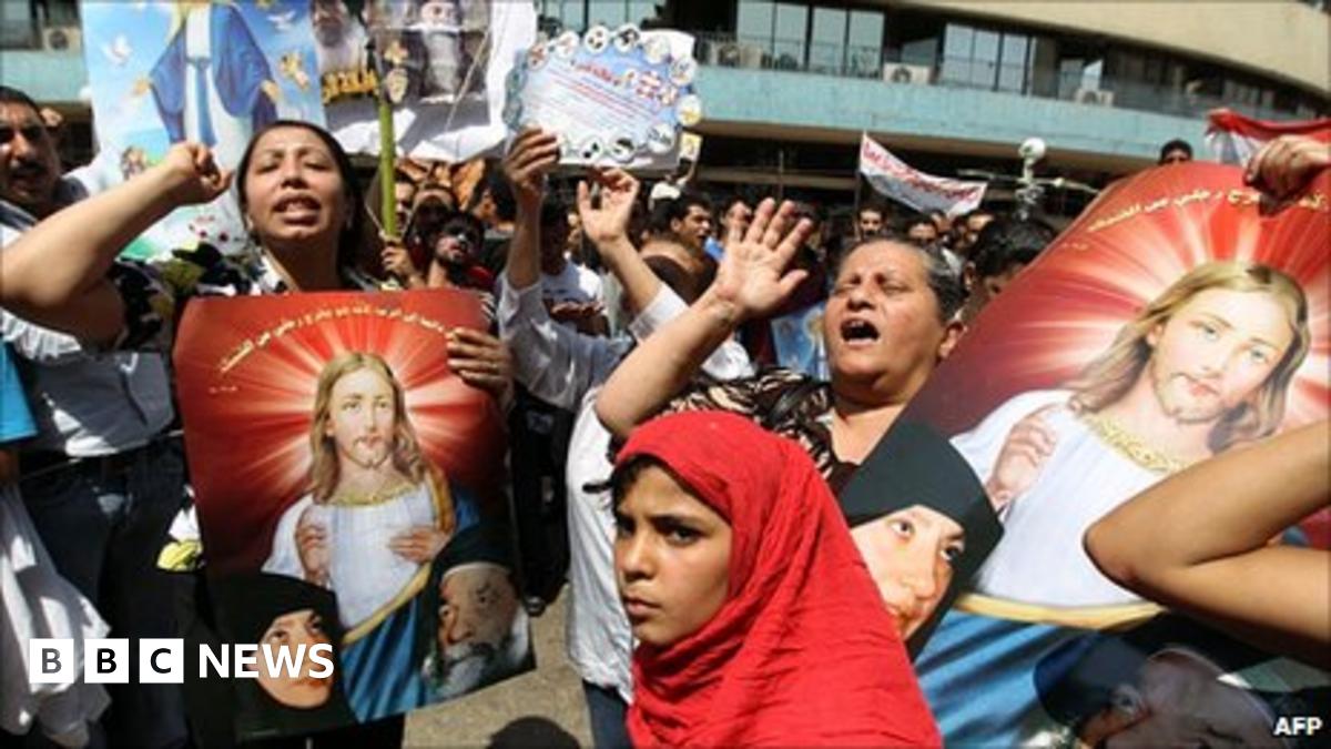Egypt shaken by deadly Cairo clashes - BBC News