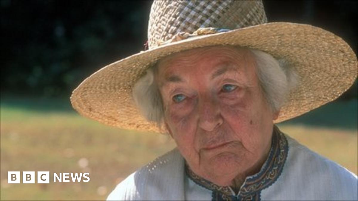 Rumer Godden's Dumfriesshire country home up for sale - BBC News