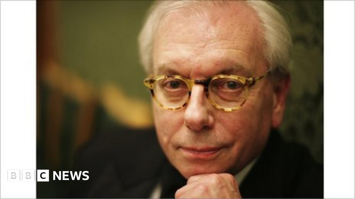 State education is in crisis says historian Starkey - BBC News