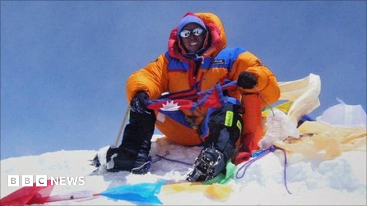 Nepal's 'Super Sherpa' breaks his own Everest record - BBC News