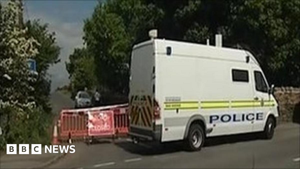Two dead men found on Bradford road had head injuries - BBC News
