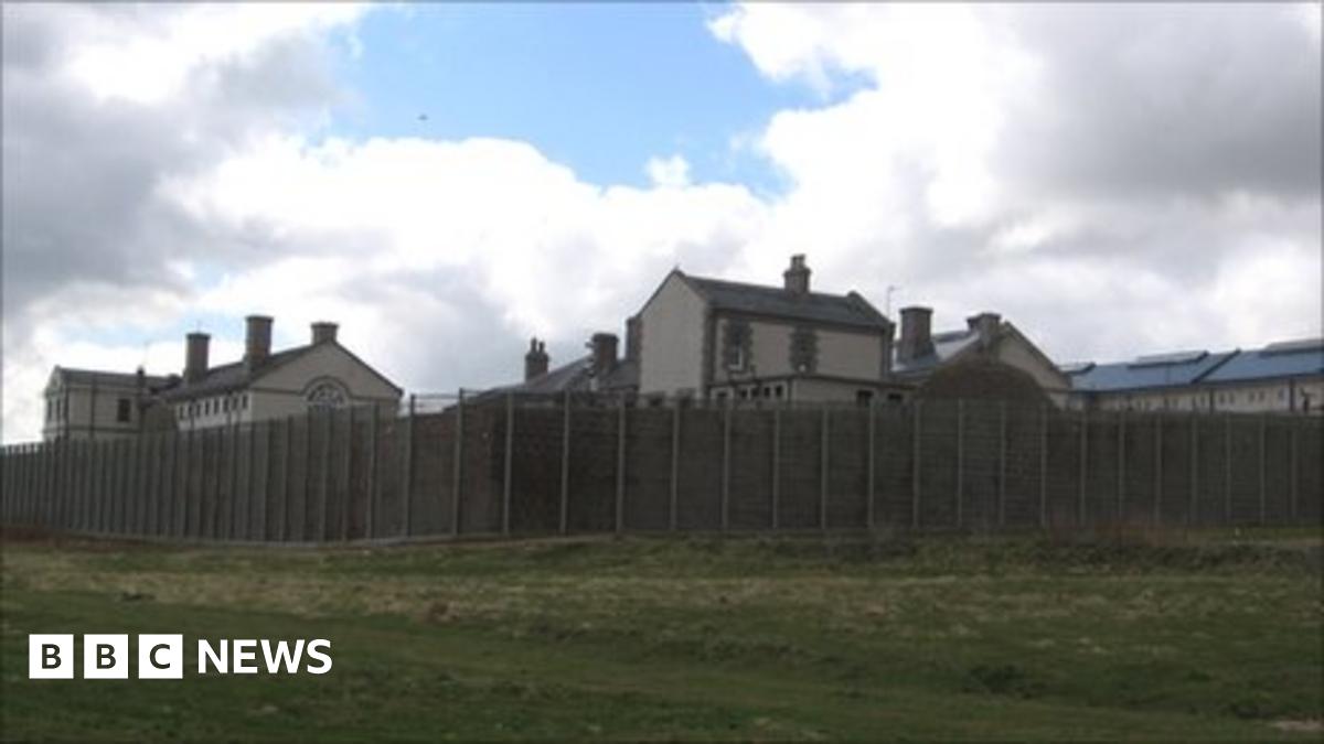 Prisoners win slopping out case at Peterhead Prison - BBC News