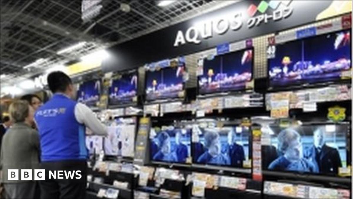Japan consumer confidence index slides further in April - BBC News