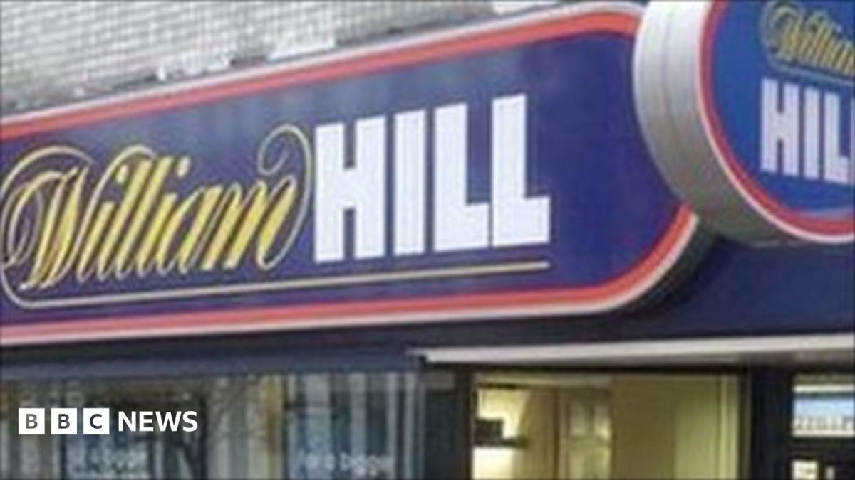 William Diven and Alan Baird jailed for bookmaker raid - BBC News