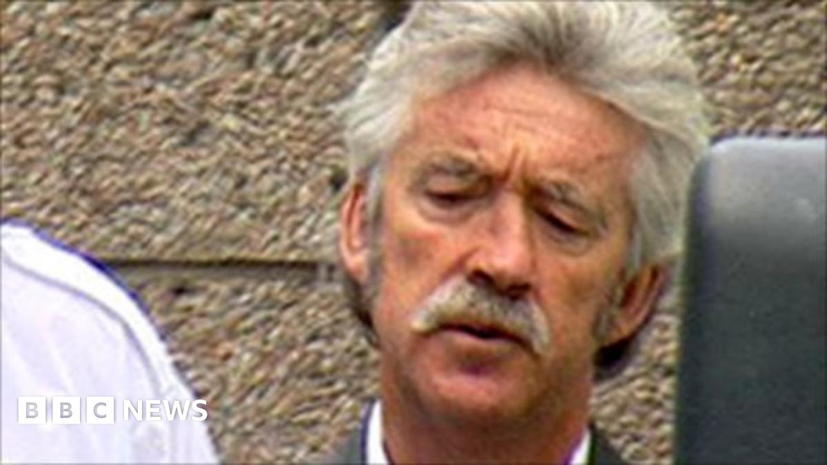 Aberdeen councillor Scott Cassie jailed for cash scam - BBC News