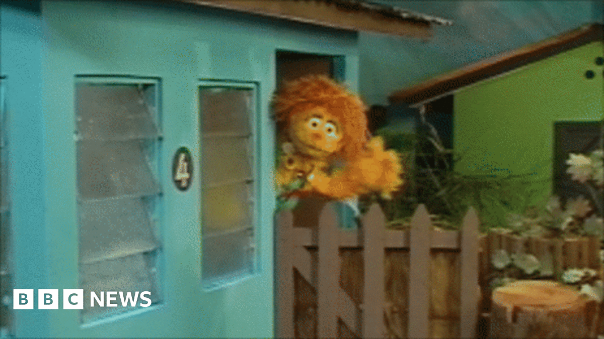 Nigerians set to find out how to get to Sesame Square - BBC News