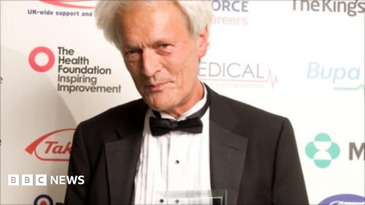 Sir Richard Peto wins award for smoking threat research - BBC News