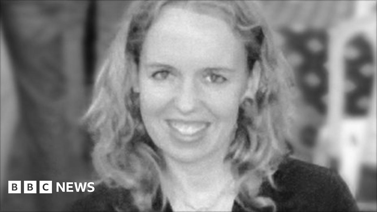 Linda Norgrove charity reveals first grants - BBC News