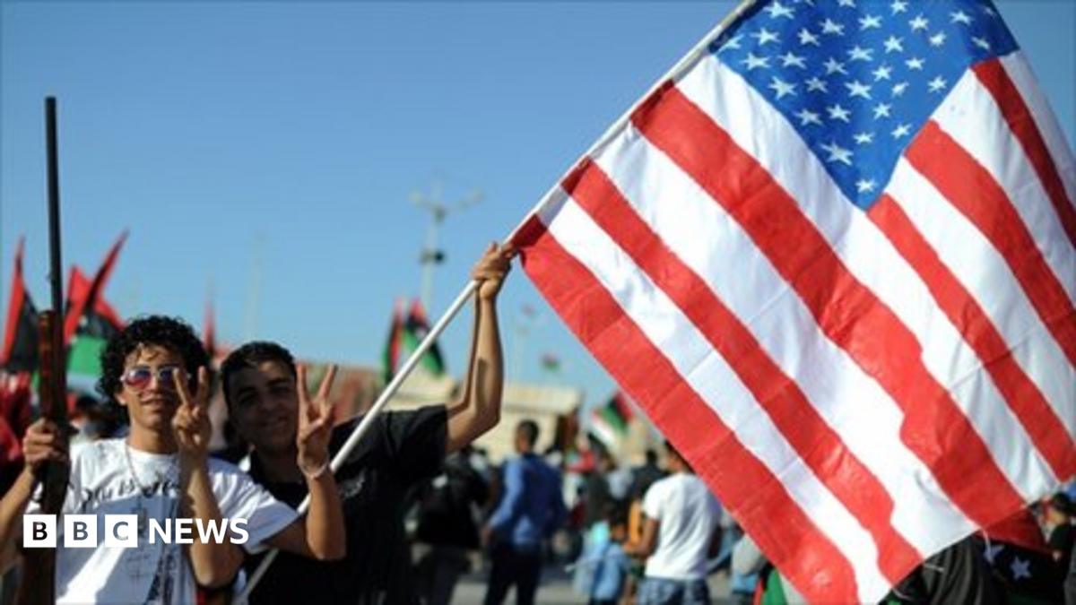 US examines legality of Libya war - BBC News