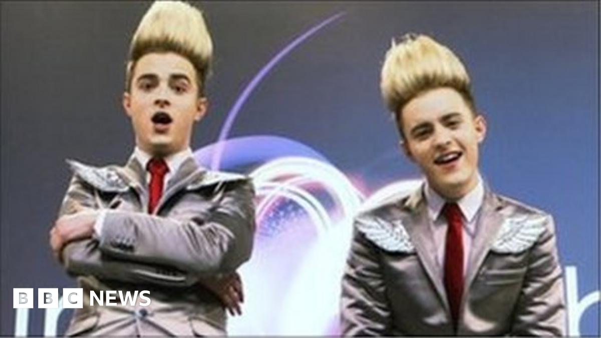 Jedward among acts to perform for Obama in Dublin - BBC News